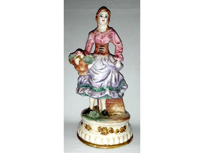 FIGURA - PORCELAN CAPO di MONTE. ITALY 42cm