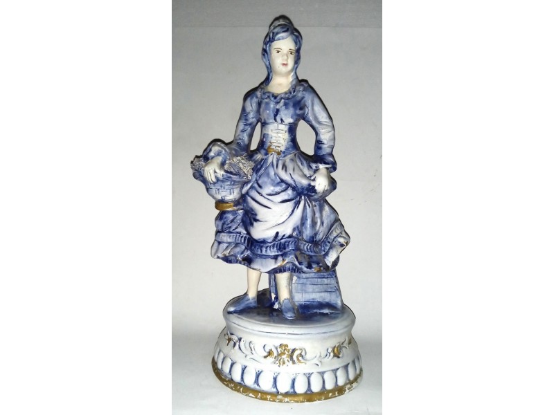 FIGURA - PORCELAN CAPO di MONTE. ITALY 42cm