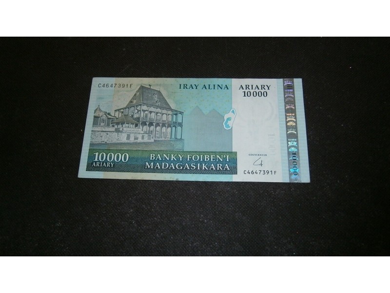 MADAGACAR 10.000 FRANCS