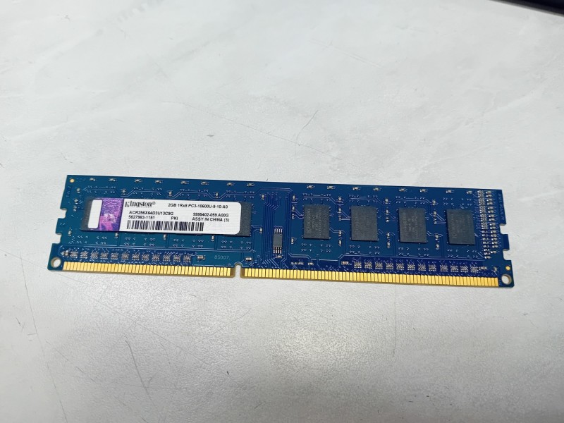 kingston ddr3 2gb 1333mhz ispravna