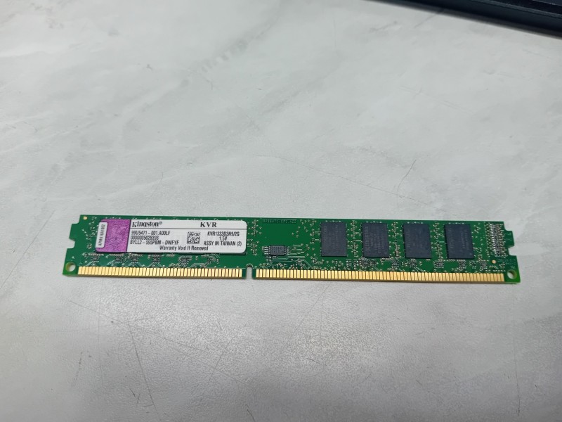 ddr3 2gb 1333mhz kingston ispravna