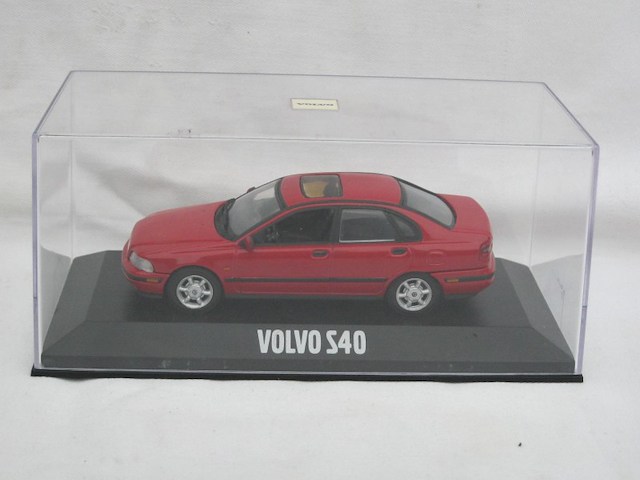 1:43 minichamps volvo S40