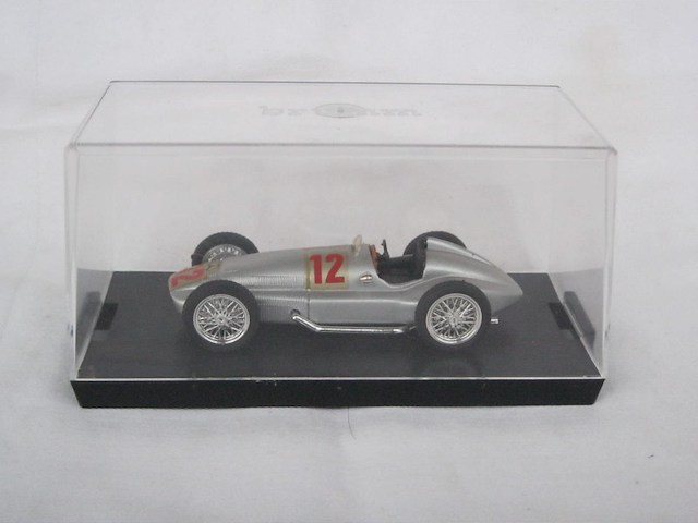 1:43 brumm mercedes W154