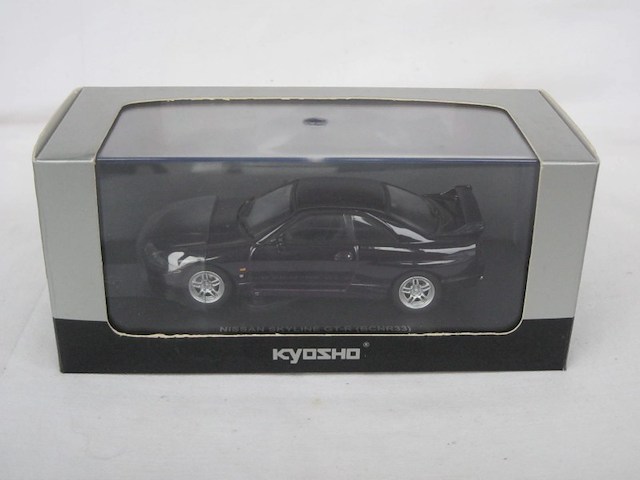 1:43 kyosho nissan skyline R33