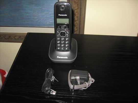 Panasonik bežični telefon KX-TG1611
