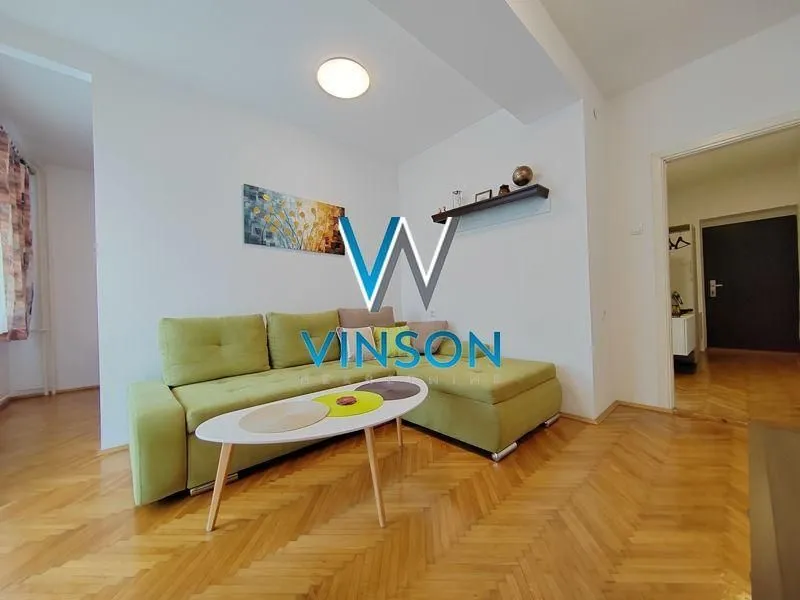 Prodaja, dvosoban stan, 43m², Centar, Novi Sad