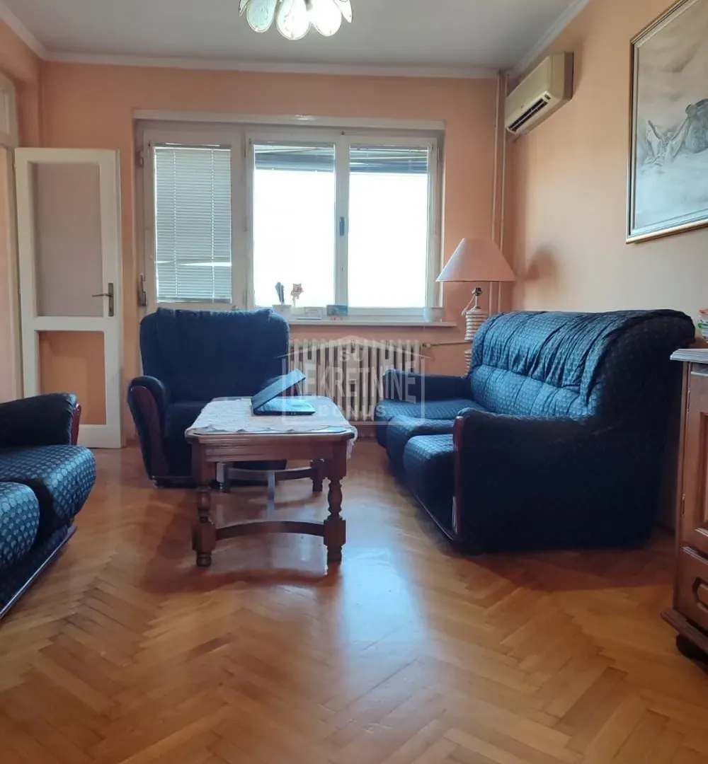 Prodaja, četvorosoban stan, 79m², Radijalac, Subotica