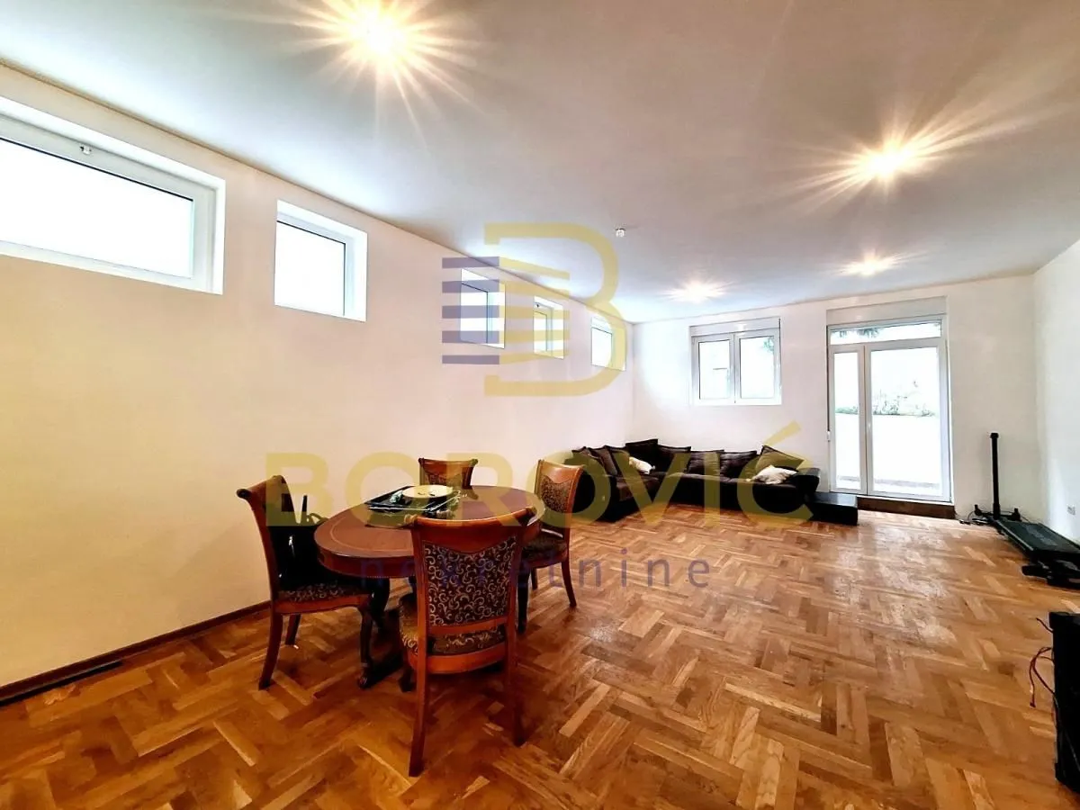 Prodaja, dvosoban stan, 62m², Košutnjak, Beograd