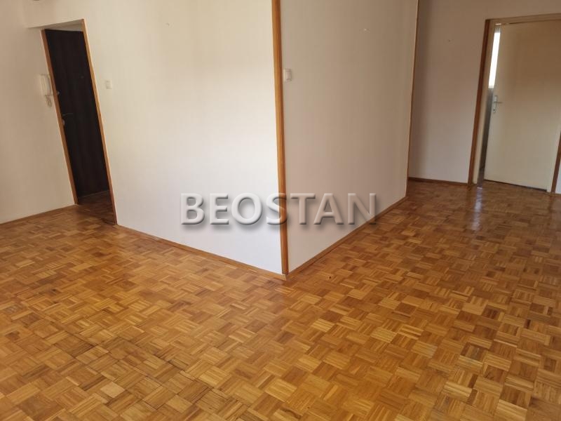 Novi Beograd - Stari merkator #65767
800 €