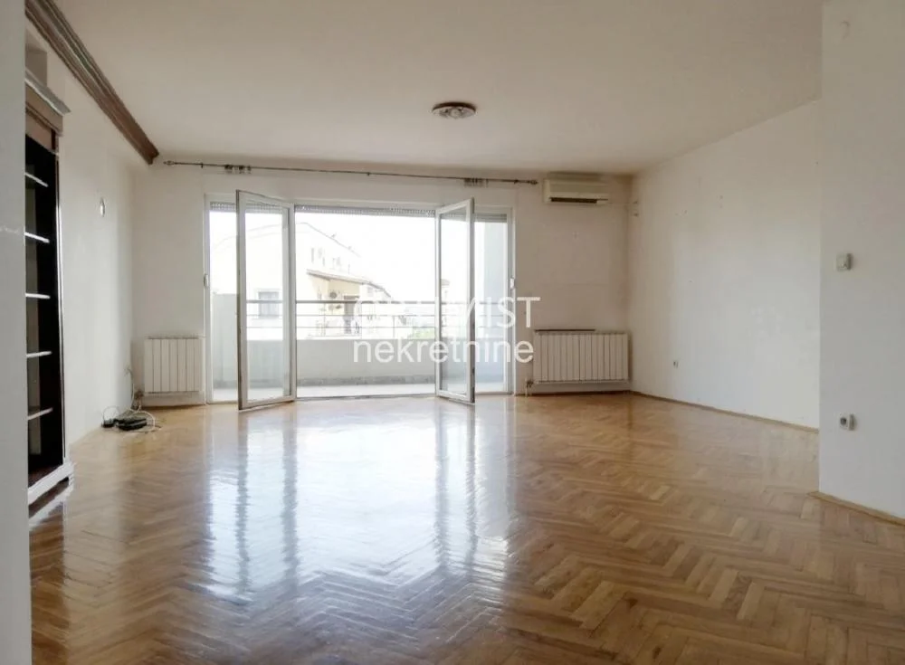 Dedinje, lux, uknjižen ID#3278
468.000 €