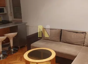 Izdavanje Stan - Novi Sad