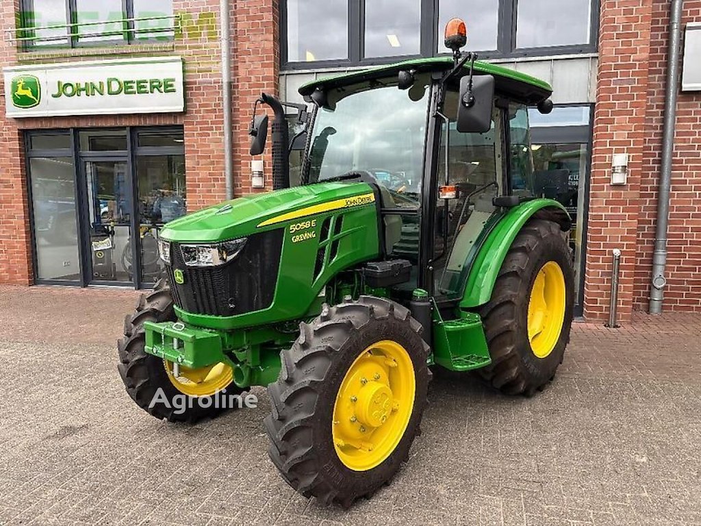John Deere 5058e traktor točkaš