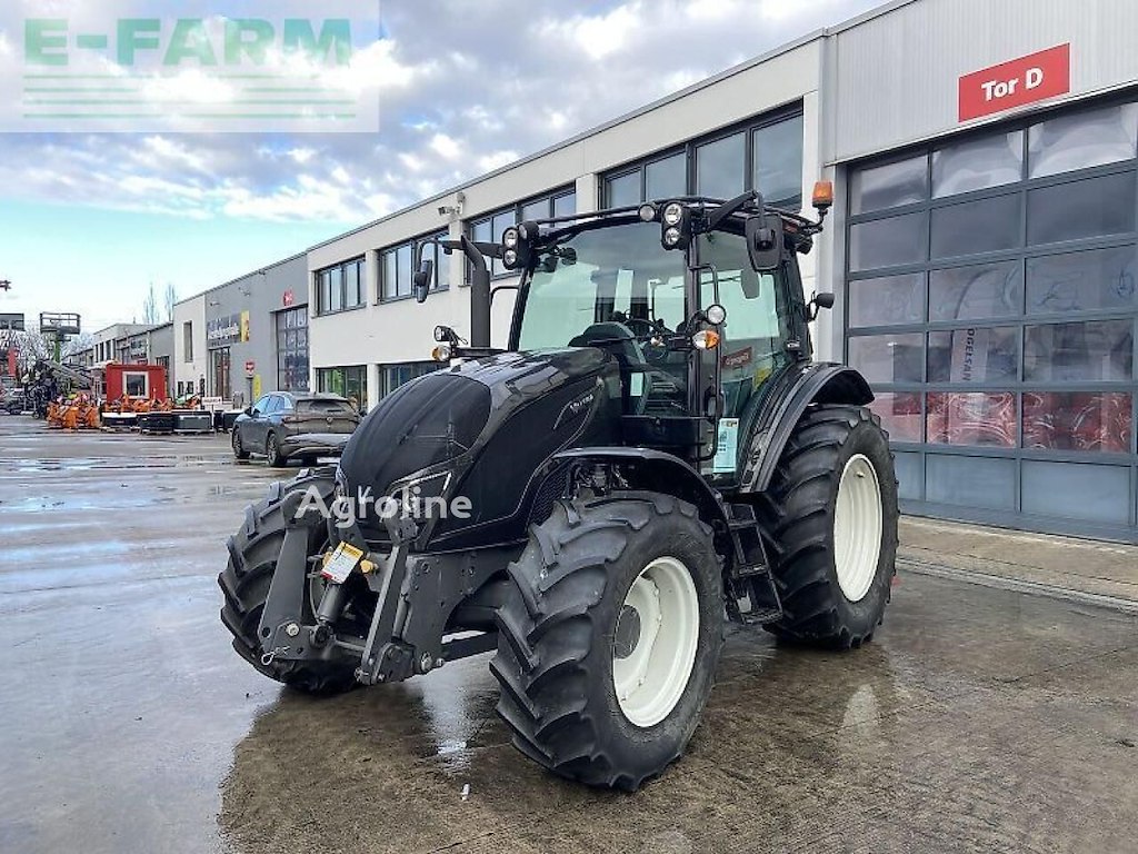 Valtra a 114 traktor točkaš