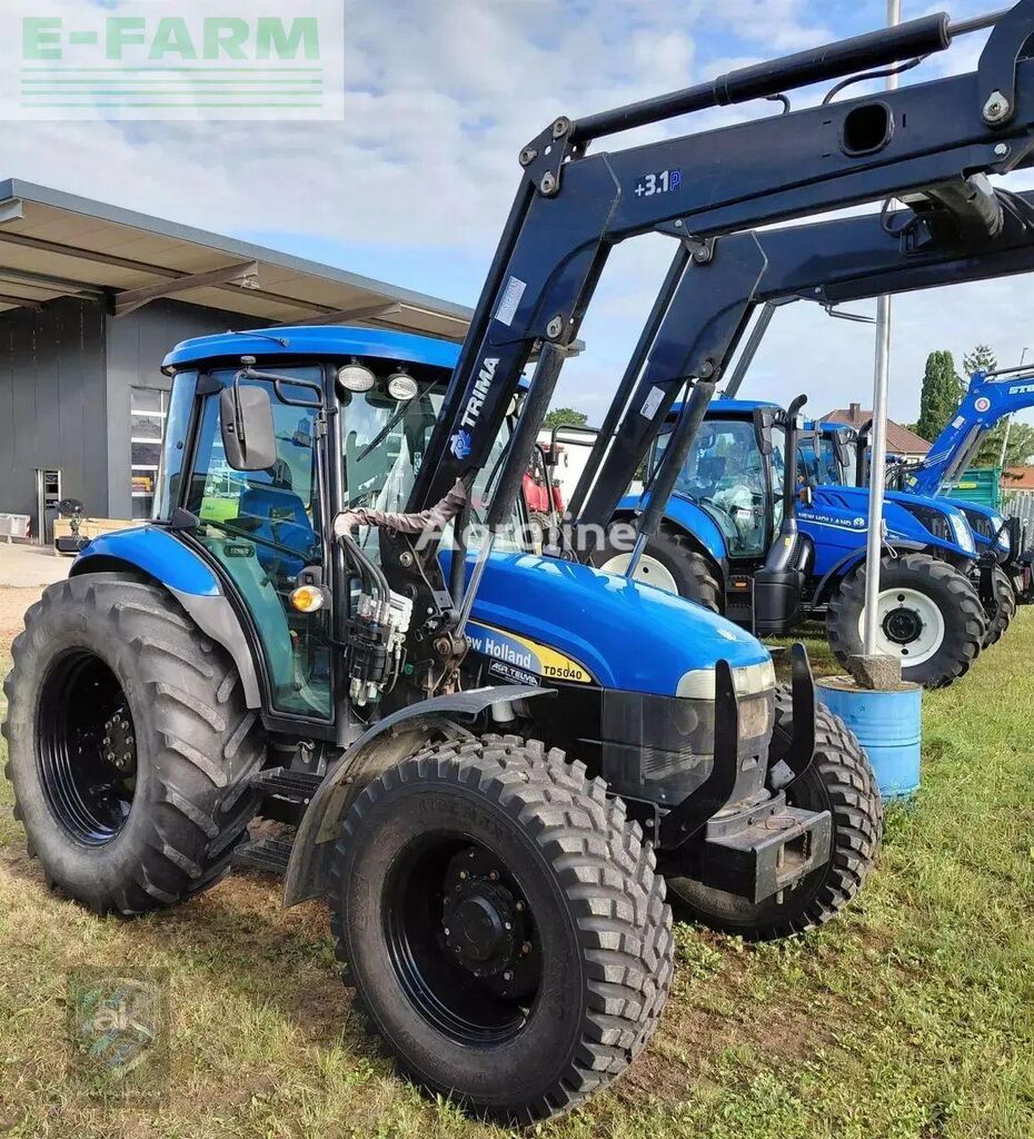 New Holland td5040 traktor točkaš