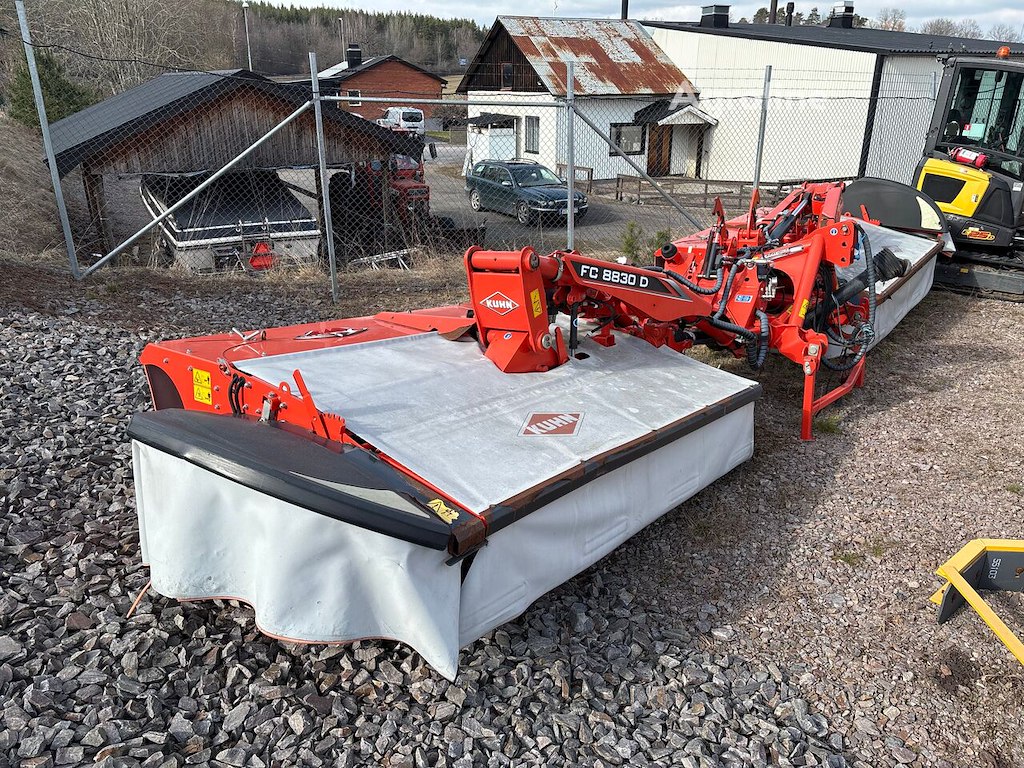 Prodaje se Kuhn FC 8830 D rotacionu kosilicu na aukciji