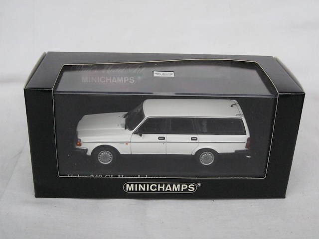 1:43 minichamps volvo 240 GL