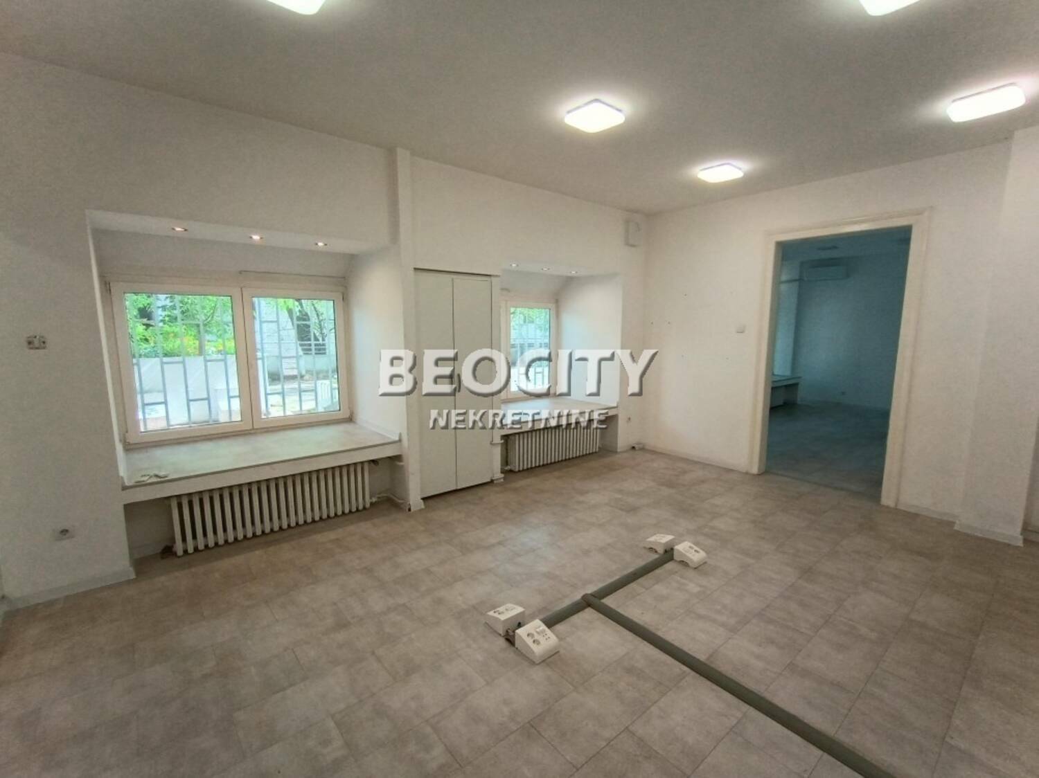 Novi Beograd, Blok 30, Bulevar Mihajla Pupina, 2.5, 99m2, 900EUR