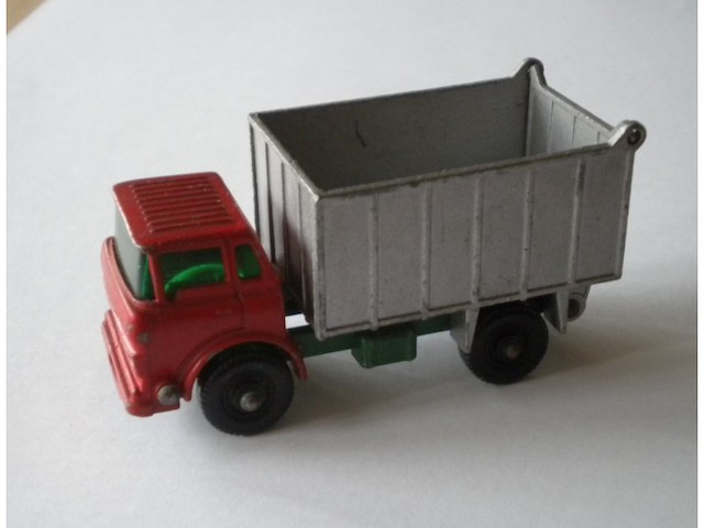 (Ik) `Tipper Truck` (Matchbox)