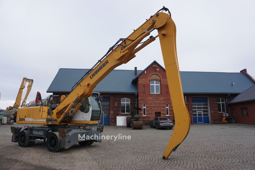 Liebherr A 924 C bager za pretovar