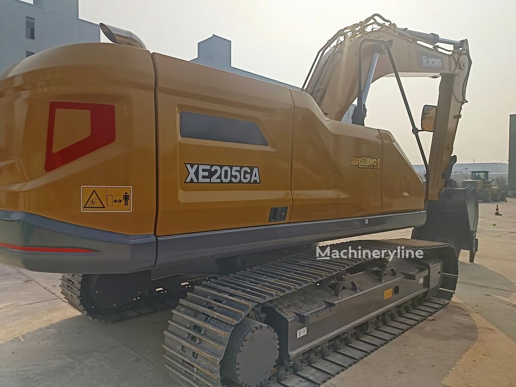Novi XCMG XE205GA bager guseničar