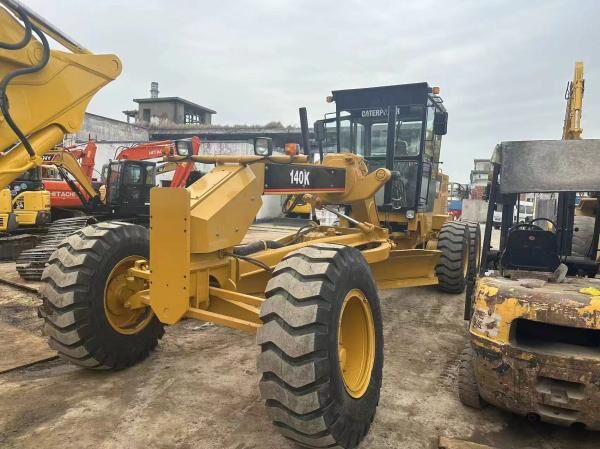 Caterpillar 140K grejder