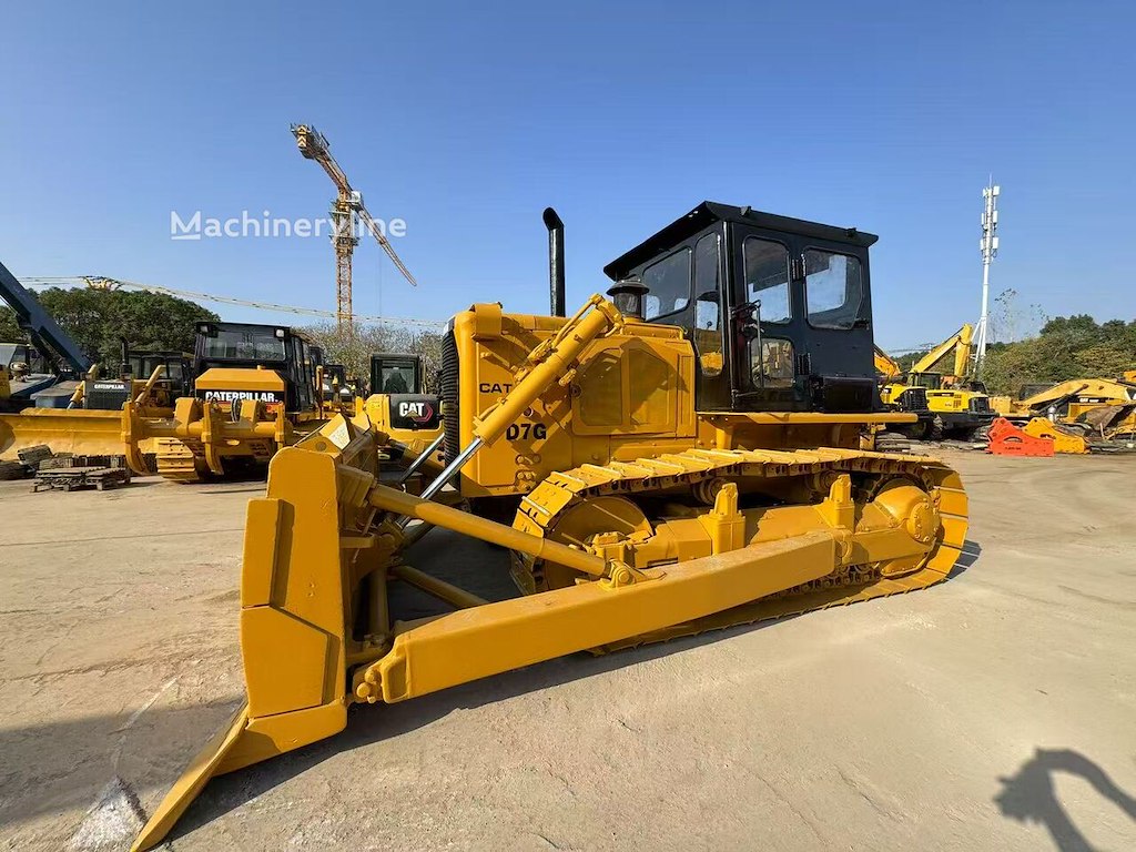 Caterpillar D7G buldožer
