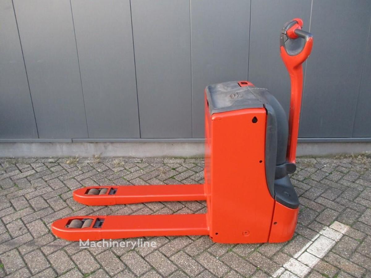 Linde T16 električni paletar