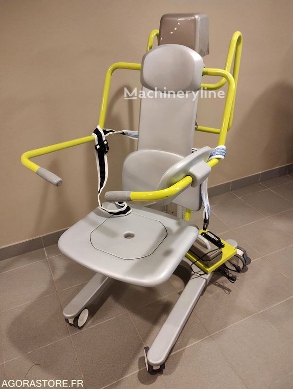 Prodaje se Scemed Novum 1000 Fauteuil élévateur de bain ostalu medicinsku opremu na aukciji