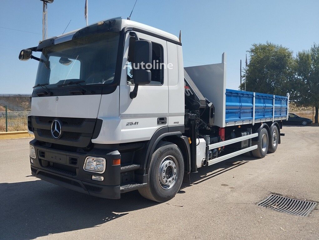 Mercedes-Benz ANTOS 25 41 kamion s ravnom platformom