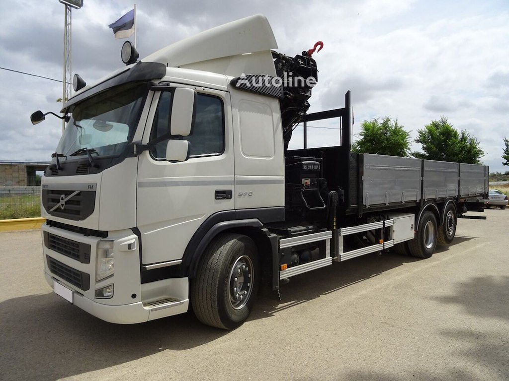 Volvo FM 370 kamion s ravnom platformom