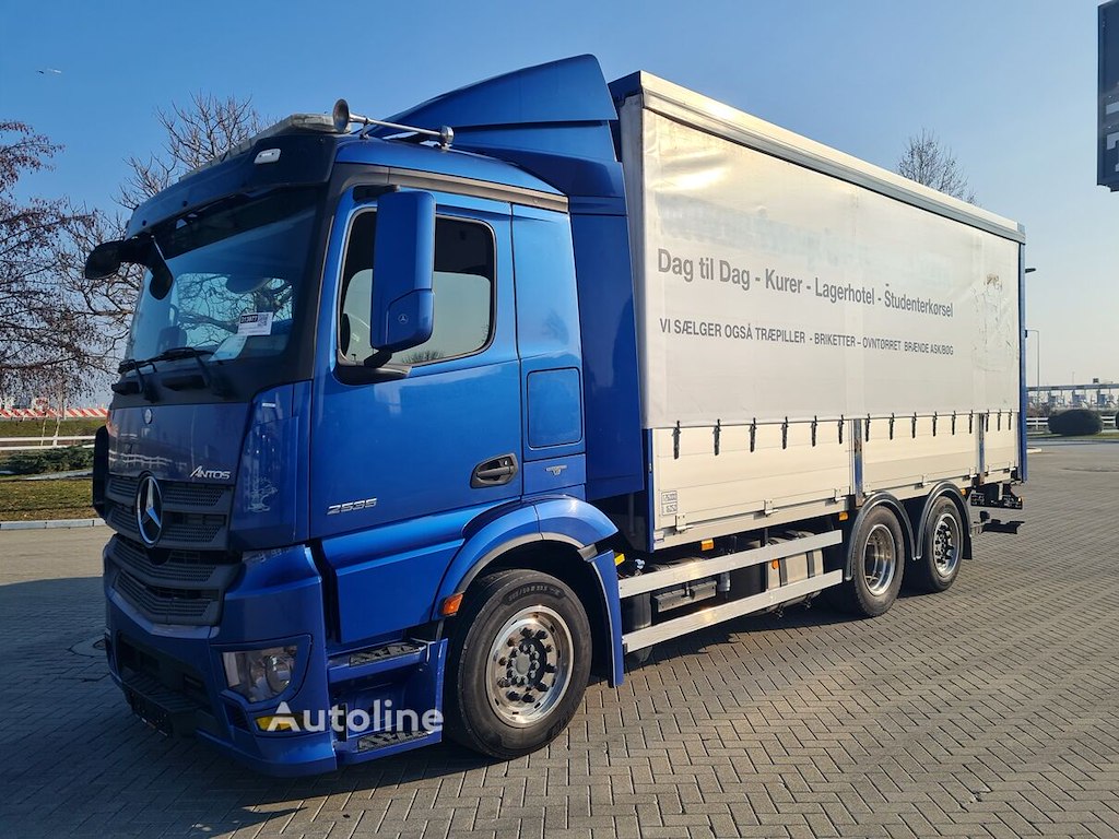 Mercedes-Benz ANTOS 2535 kamion sa klizna zavesa cerada
