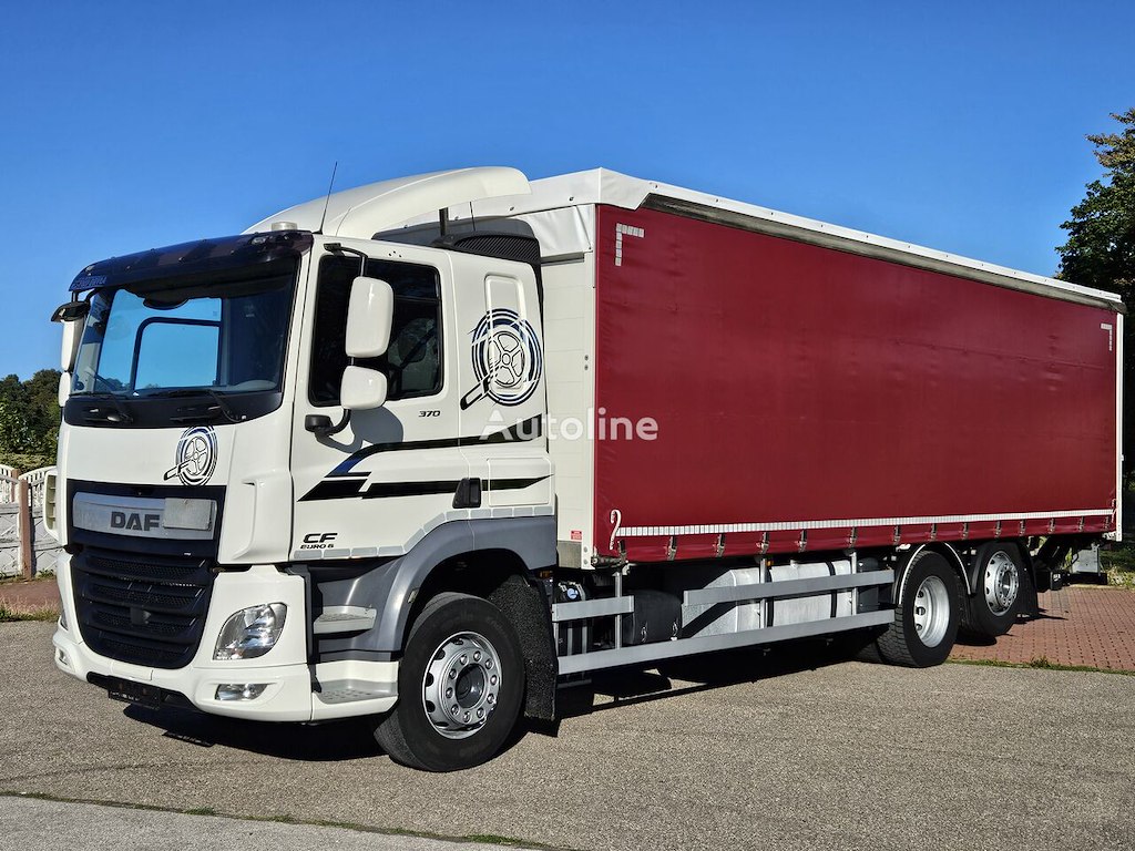 DAF CF370 kamion sa klizna zavesa cerada