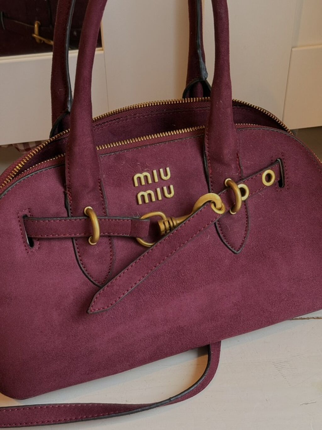 Faux Miu Miu ženska torba (nikad nosena stara 6m) – bordo/burgundi