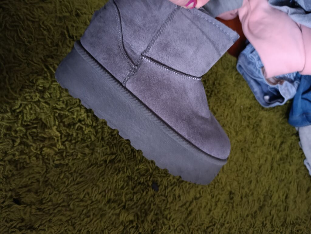 Ugg obuća 36.5