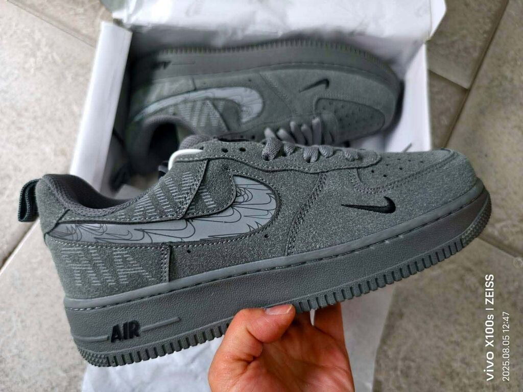 Patike inspirisane klasičnim Air Force 1 siluetama, niske dubine, u