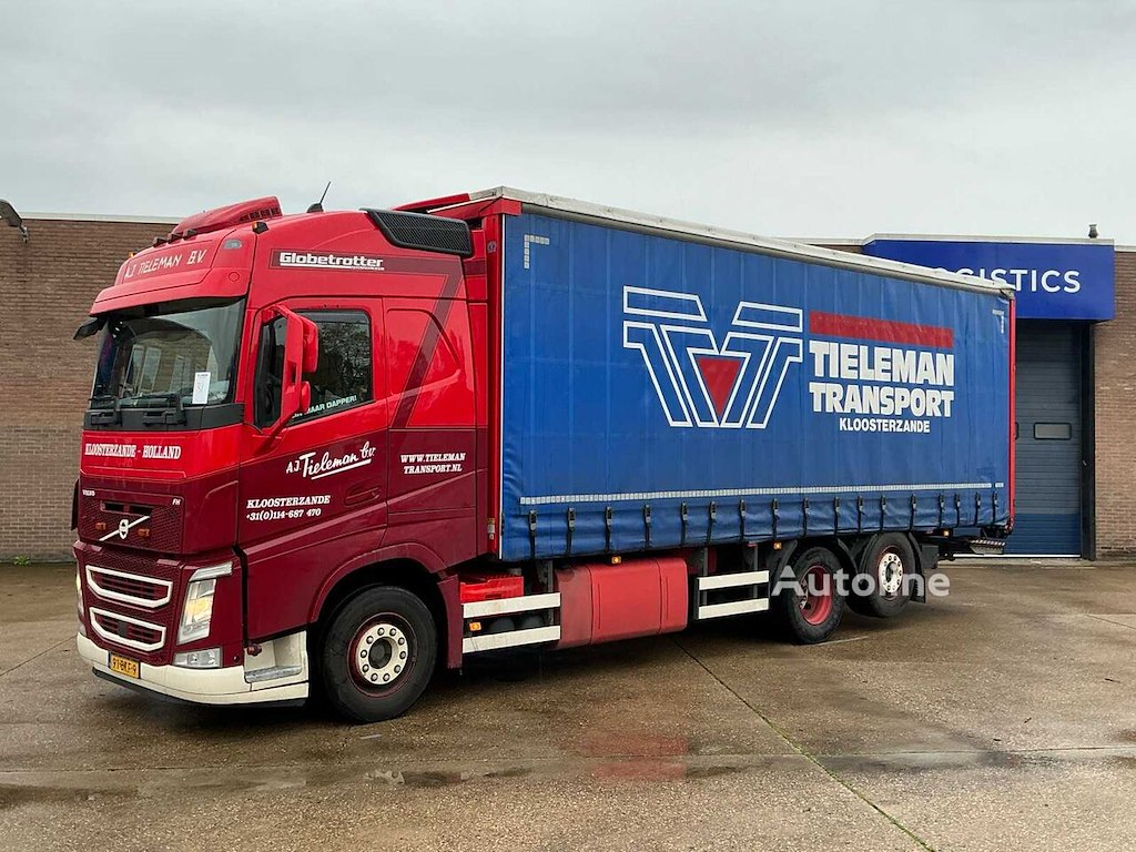 Prodaje se Volvo FH kamion s ceradom na aukciji