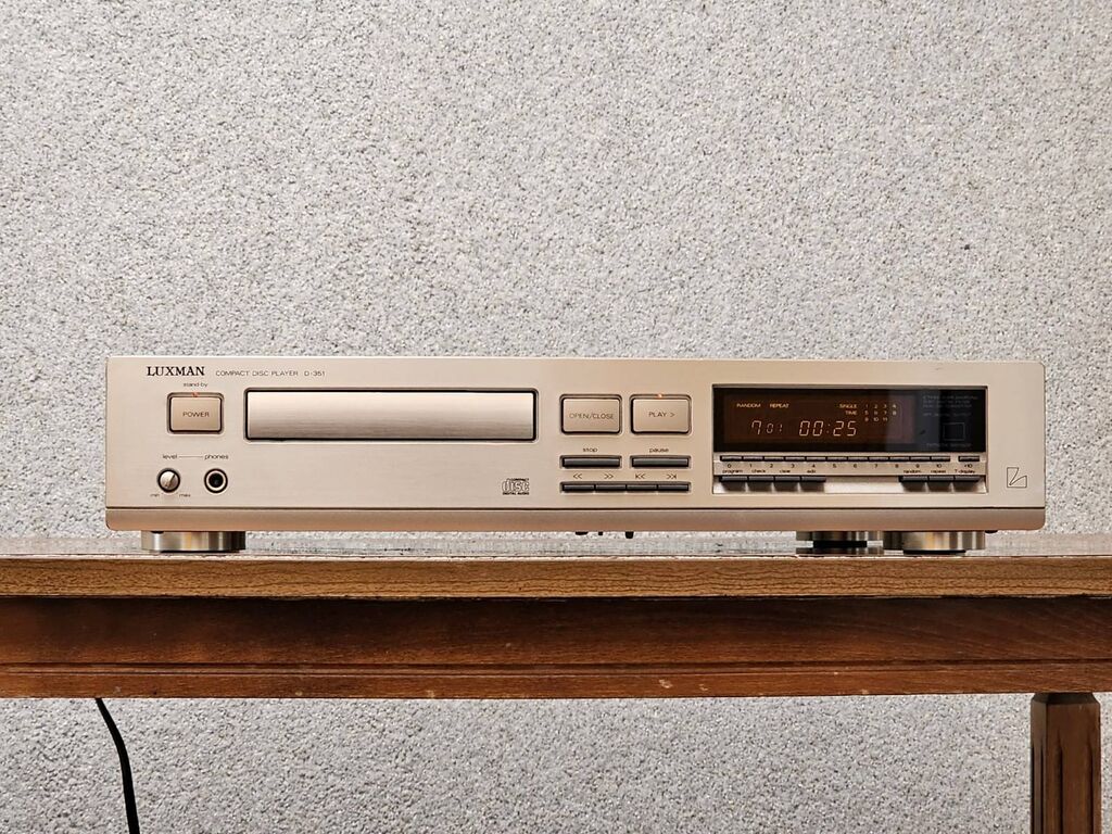 Luxman D-351 – CD plejer - Brend/model: Luxman Compact Disc Player