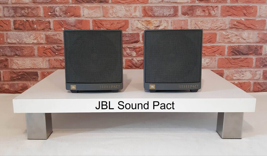 Odlično očuvani zvučnici marke JBL Sound Pact Zvučno izvanredni