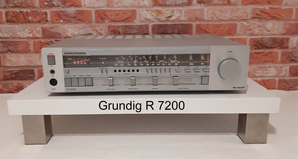 Odlično očuvan risiver marke Grundig R 7200 Zvučno perfektan