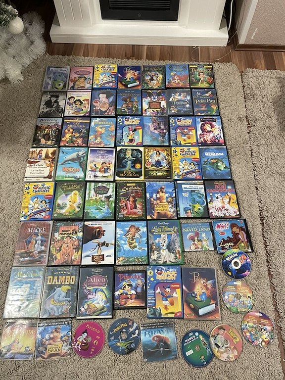 Cena za sve crtane filmove 6000 din fixno mozete nam pisati za sva