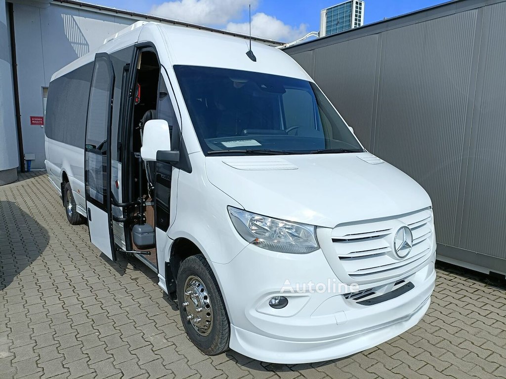 Mercedes-Benz Sprinter putnički minibus