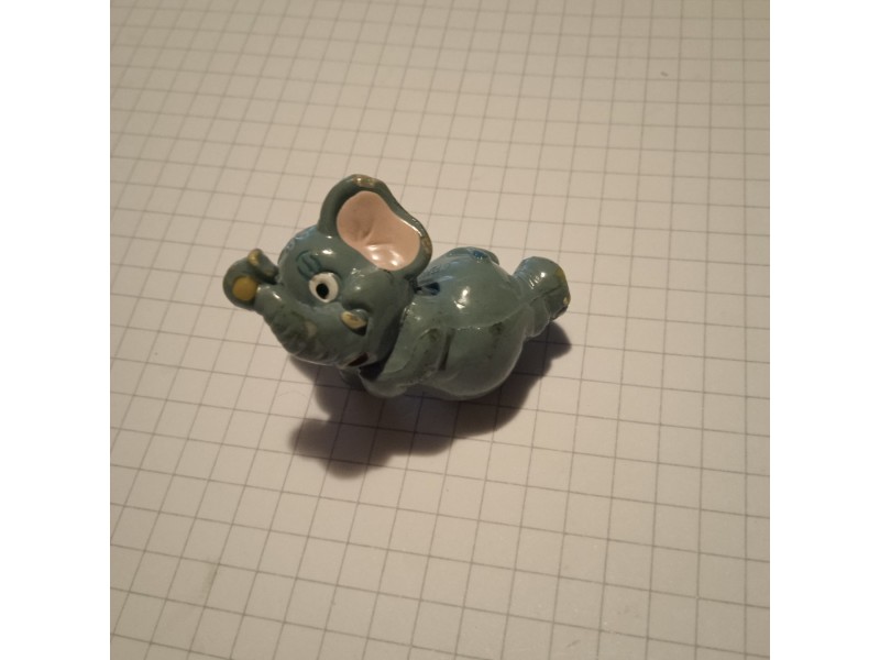 Kinder figurica Slonce