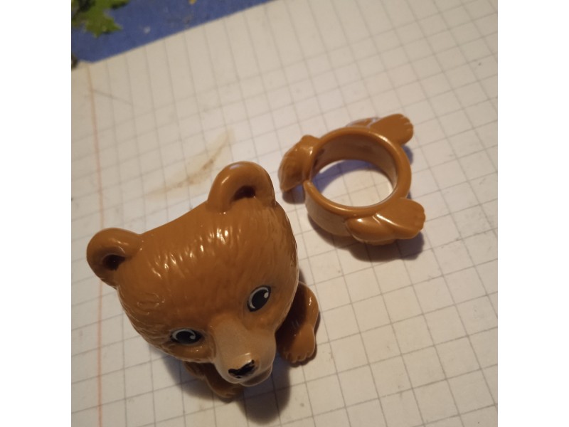 Kinder figurica