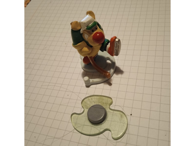Kinder figurica