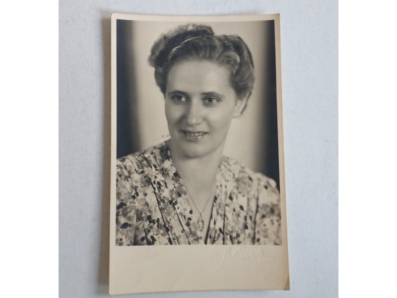 foto DEVOJKA Resi Ganger Kraljevina