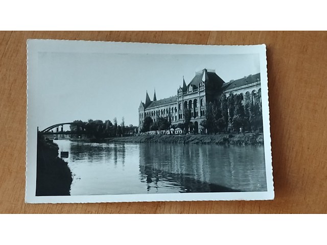 Zrenjanin - Zgrada Suda Sa Begejom - Putovala