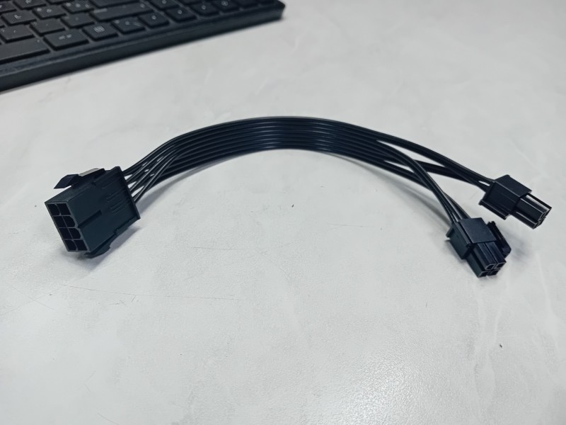 CPU produzni kabal pin 8 na pin8 deljiv 22,5cm nov