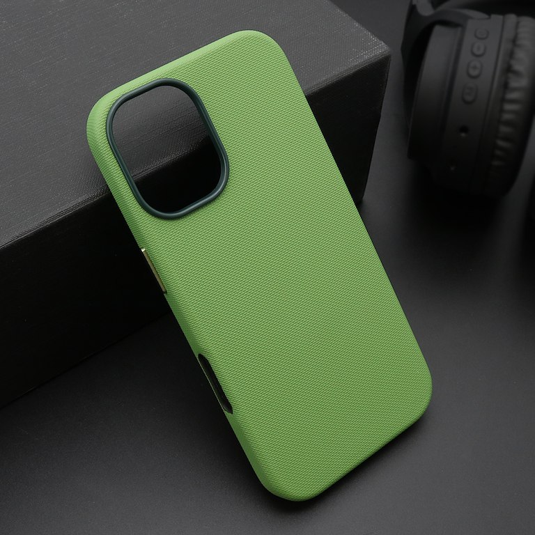 Zastitna maska (futrola) FROSTED SHIELD MagSafe - iPhone 17 zelena (MS)