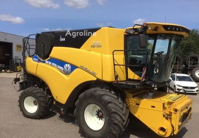 New Holland CR 9.80 kombajn za žito
