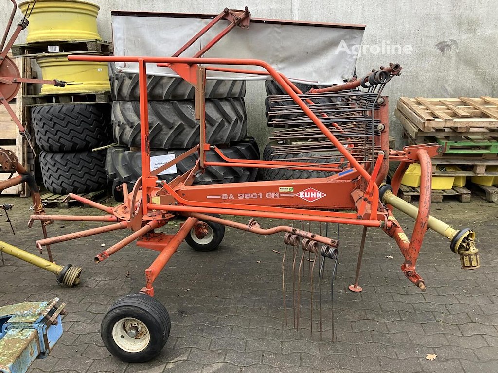 Kuhn GA3501 trakasti formirač otkosa